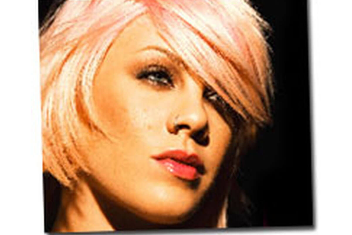 PINK am Times Square gegen Pferdekutschen