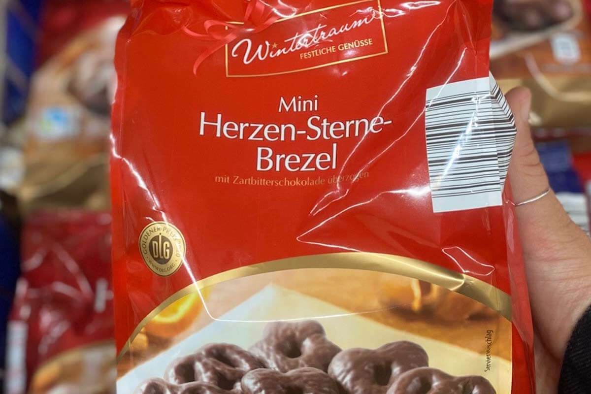 Die besten veganen Weihnachtssüßig­keiten bei Rewe, Aldi und Co.