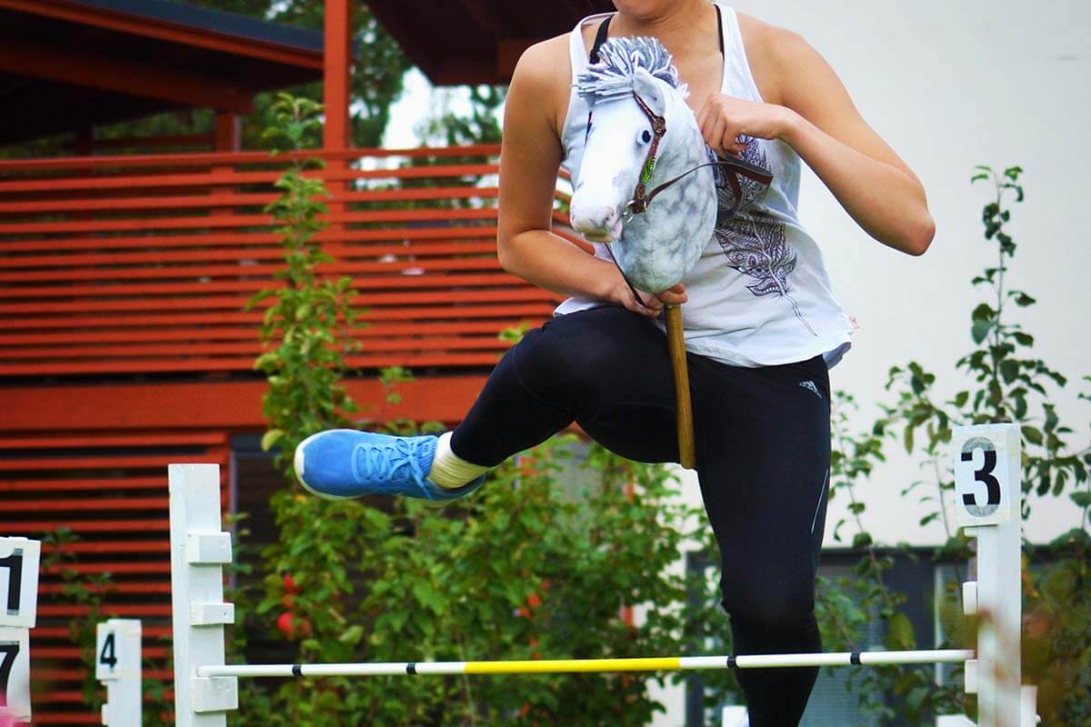 Hobby Horsing: Tierfreundliche Alternative zum Reitsport?